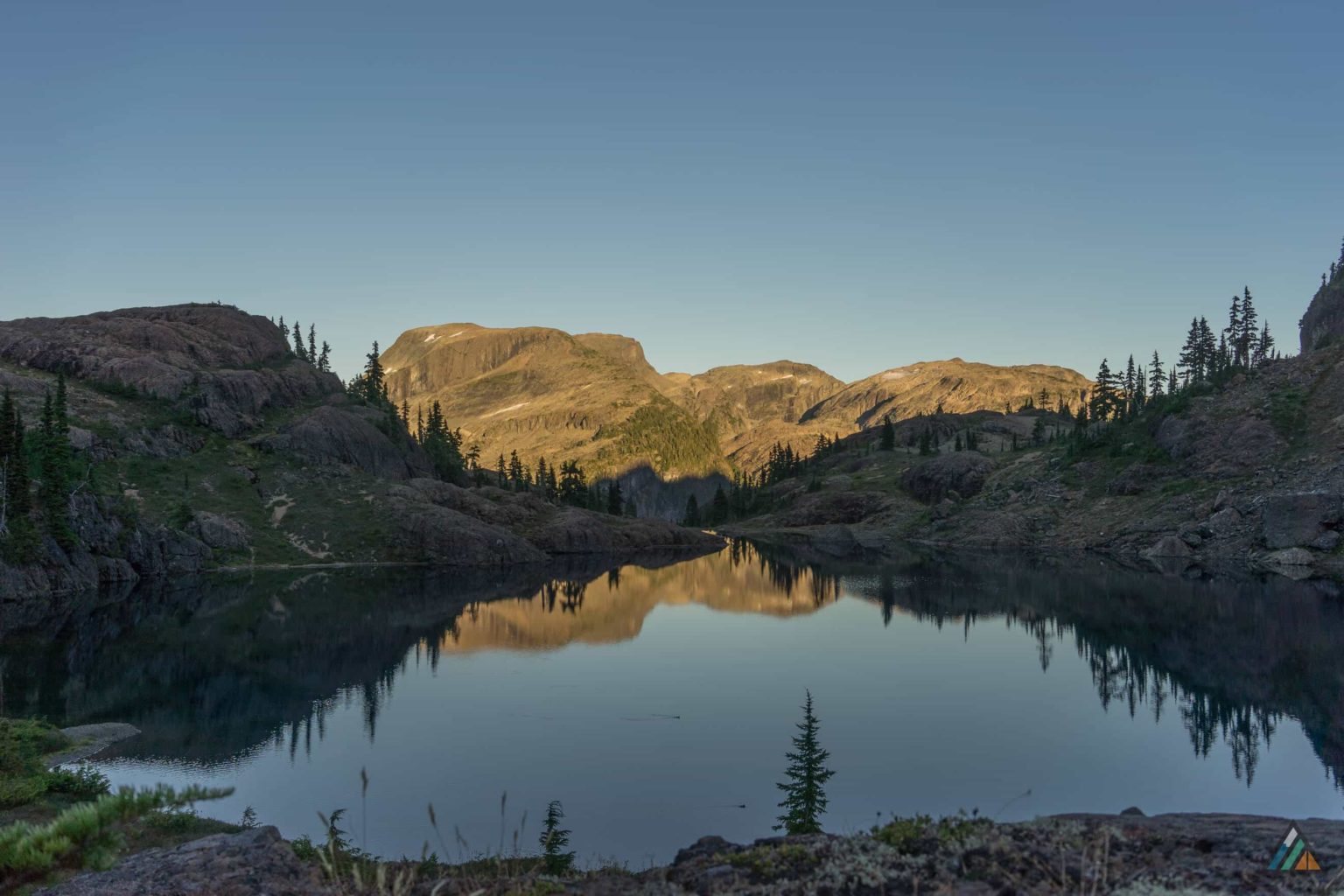 Augerpoint Traverse - Strathcona Provincial Park • MB Guiding